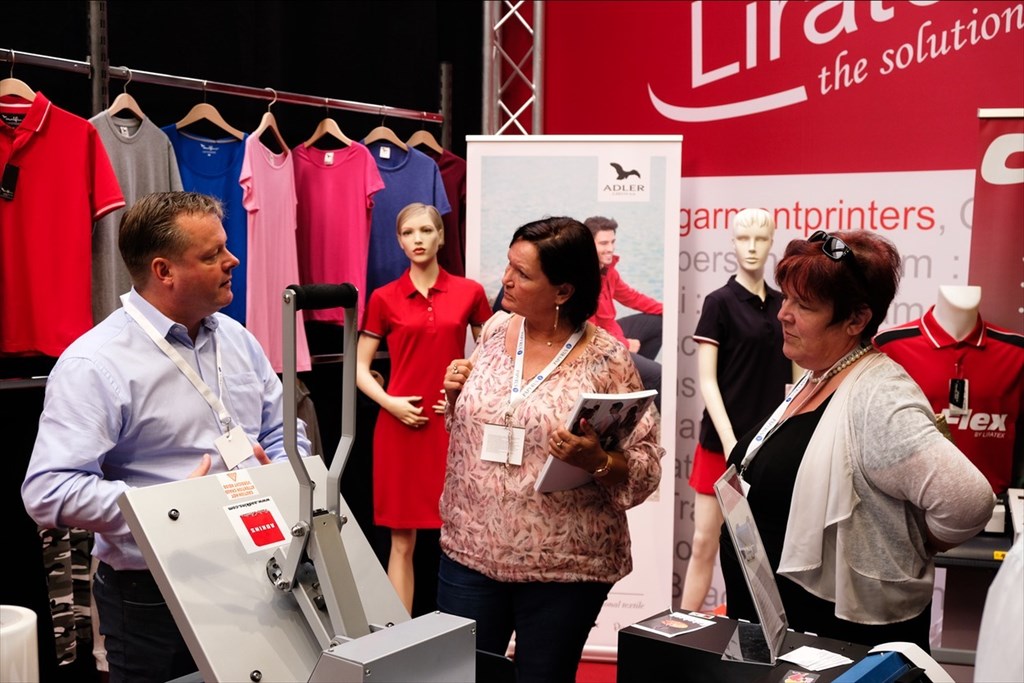 Visitors' profile SIGN2COM